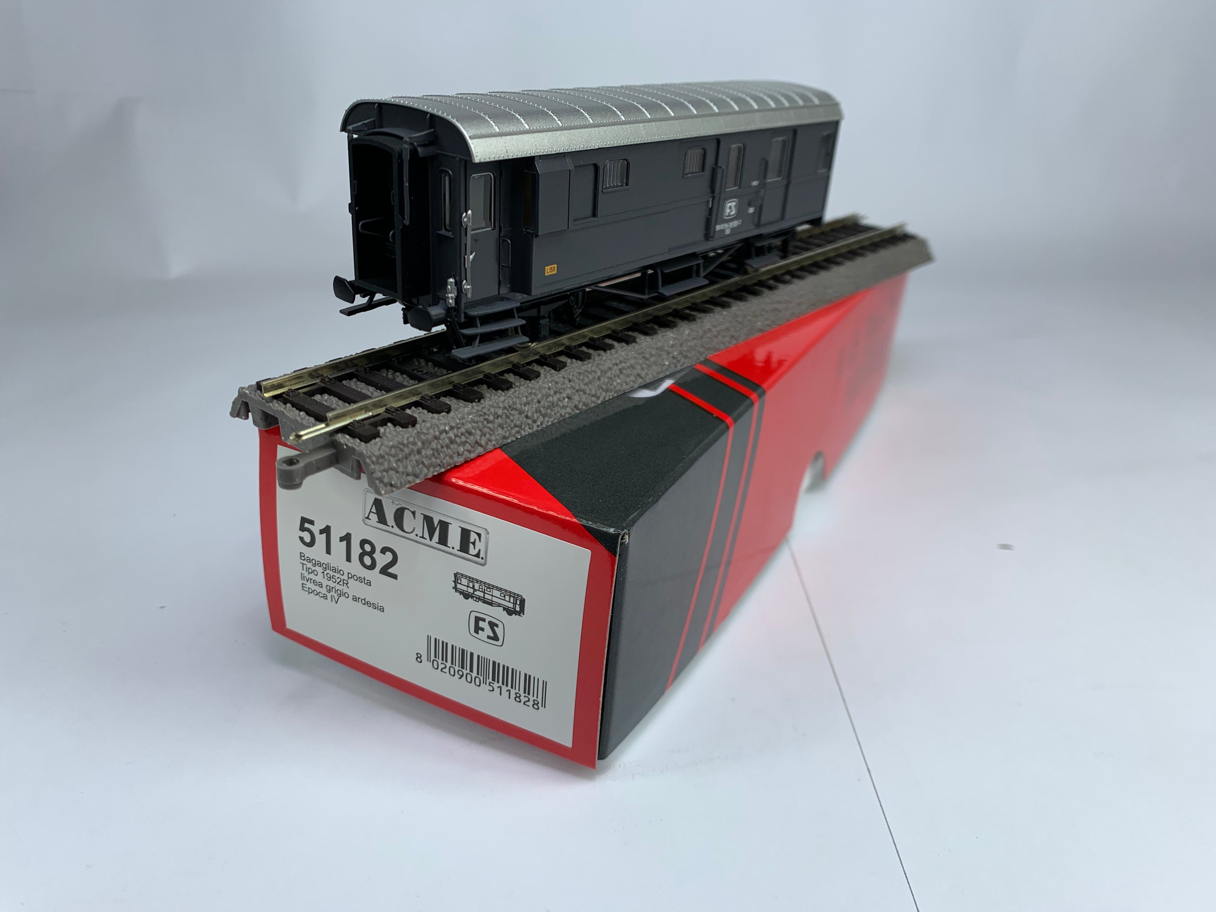 ACME - 51182 – verona train