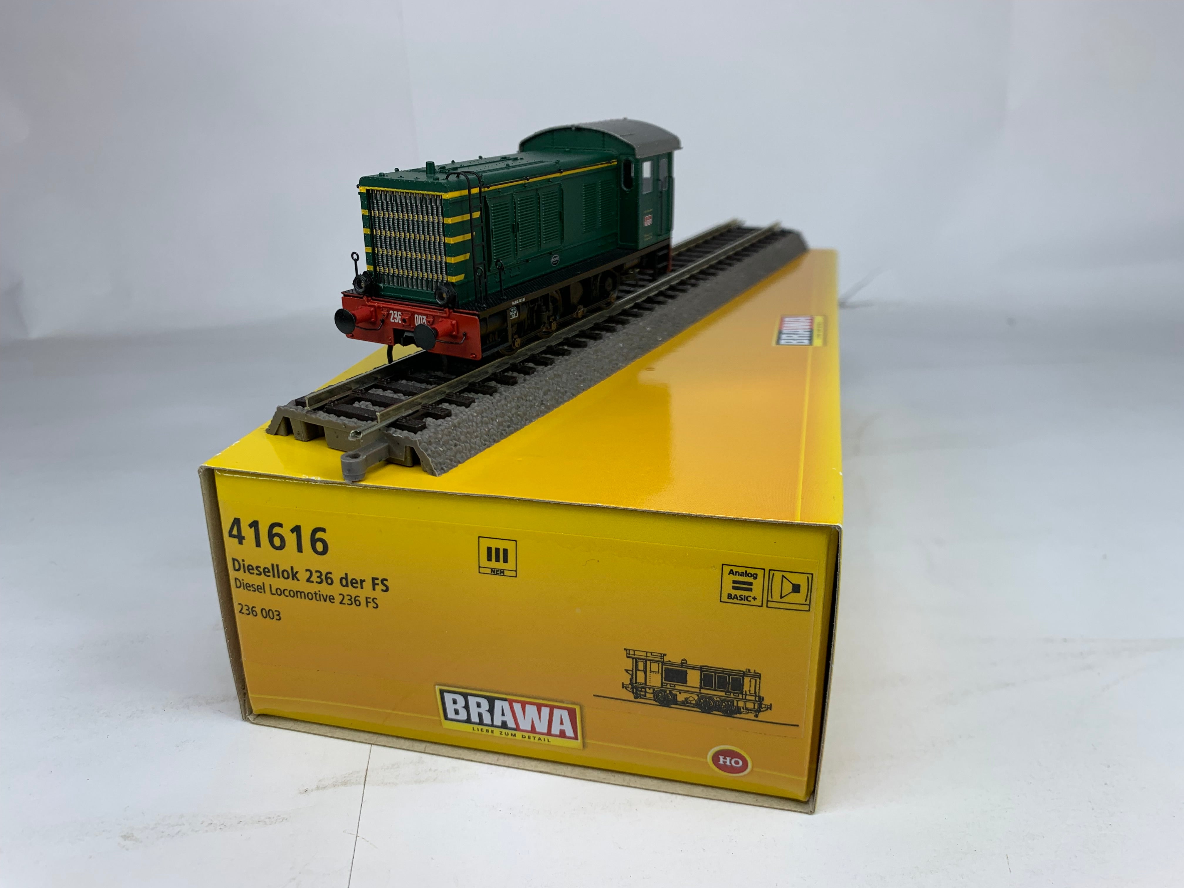 BRAWA - 41616 – verona train
